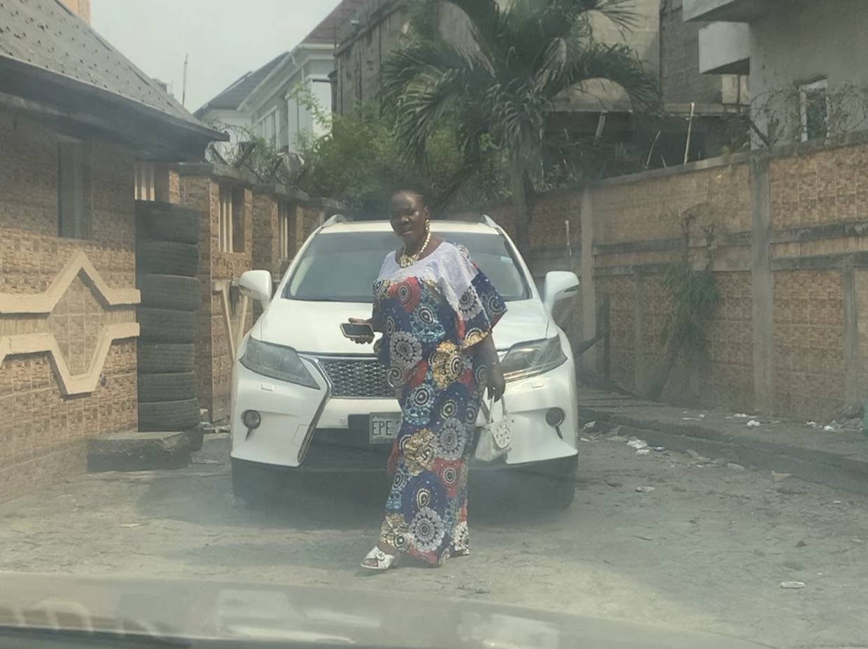 Nkiru Adora . smluxee