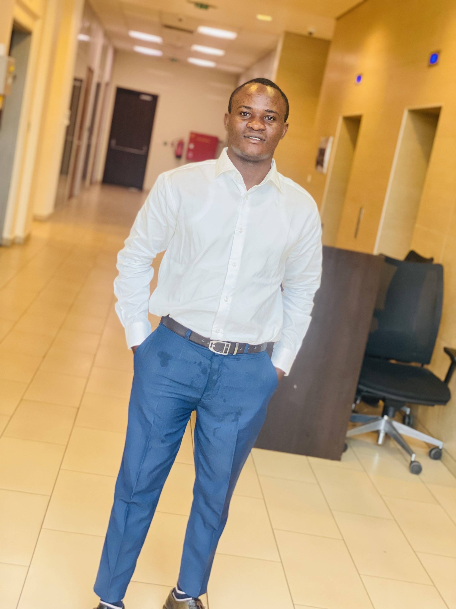 Babatunde Omotosho . smluxee