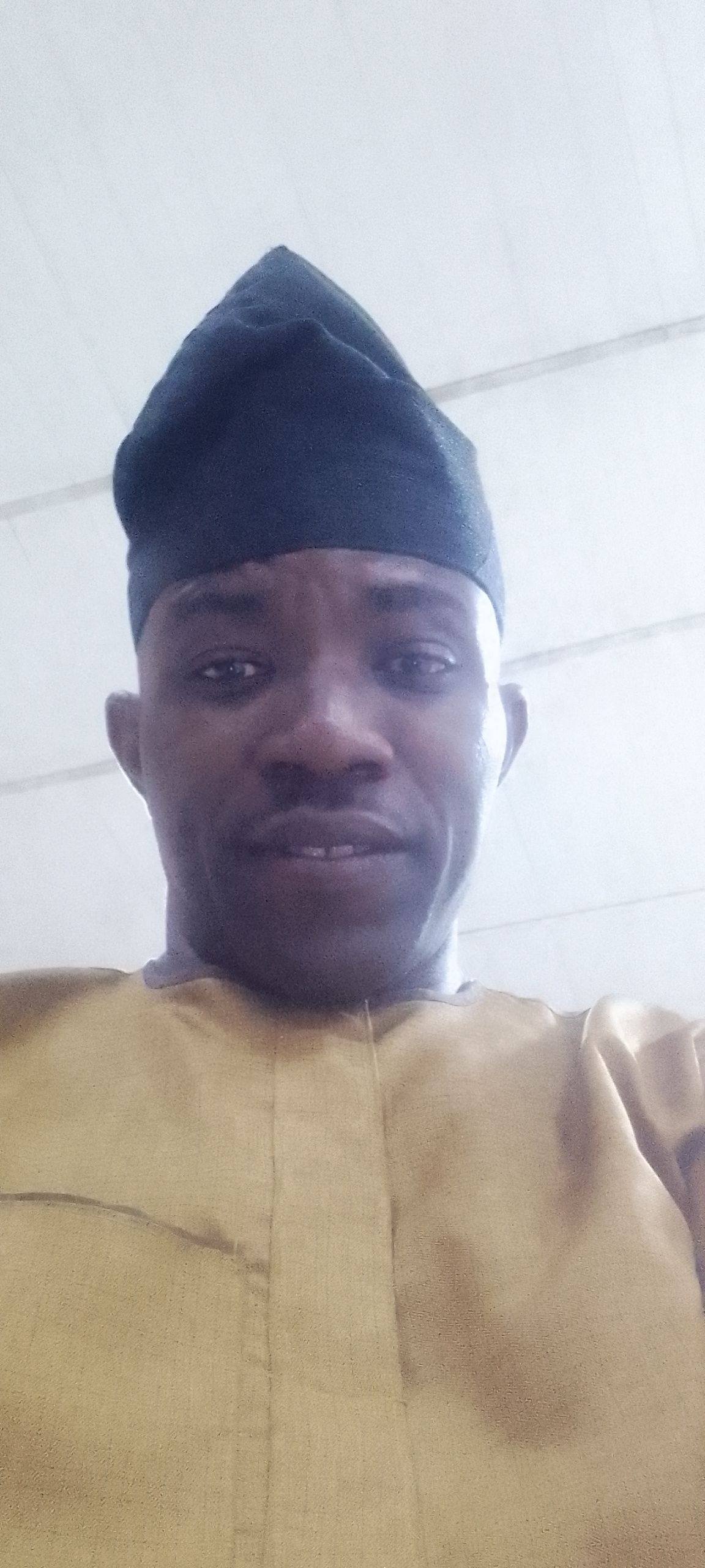 Edward Jones . smluxee