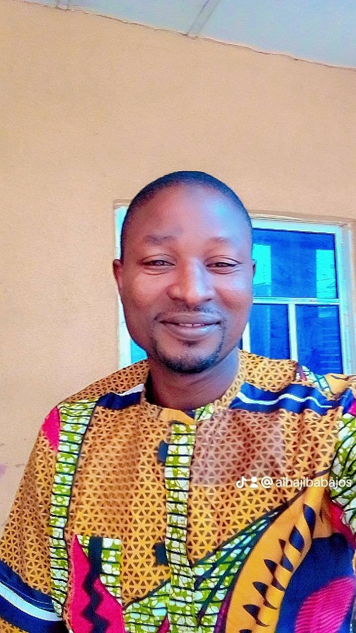 Abdulhamid Manchet . smluxee